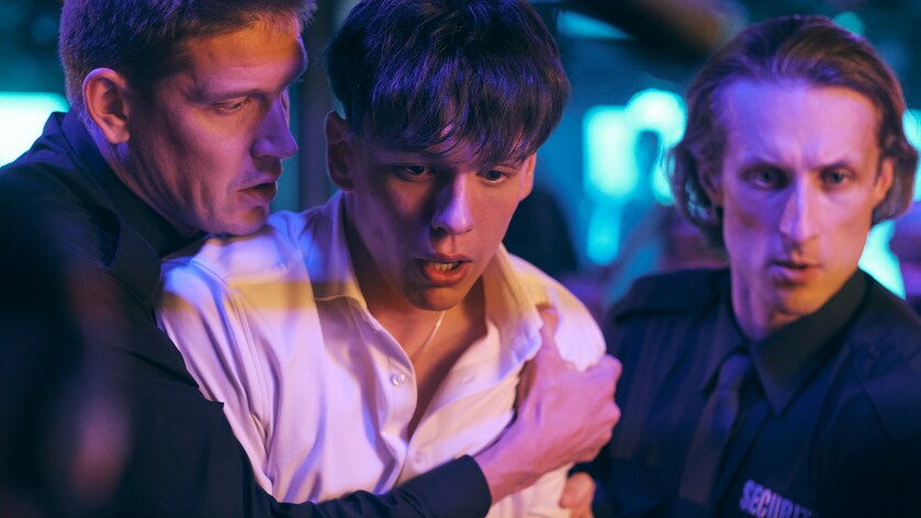 Cell 8 - Sesong 1 - Episode 1 - TV-serien på nettet - Viaplay