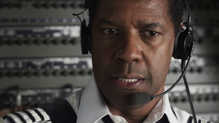 Se Flight online - Viaplay