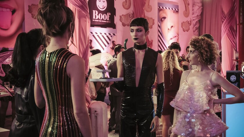 Younger - Sesong 5 - Episode 5 - TV-serien på nettet - Viaplay